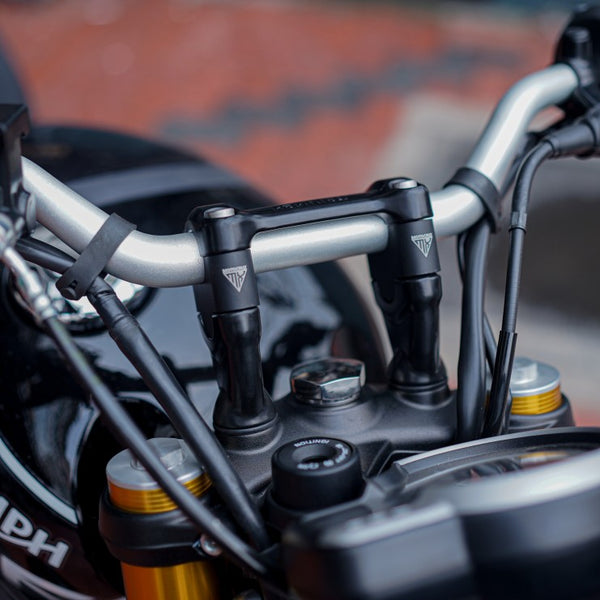 Triumph speed 400 Ergo Lift Handle Bar Raiser Black | MOTO CRUX